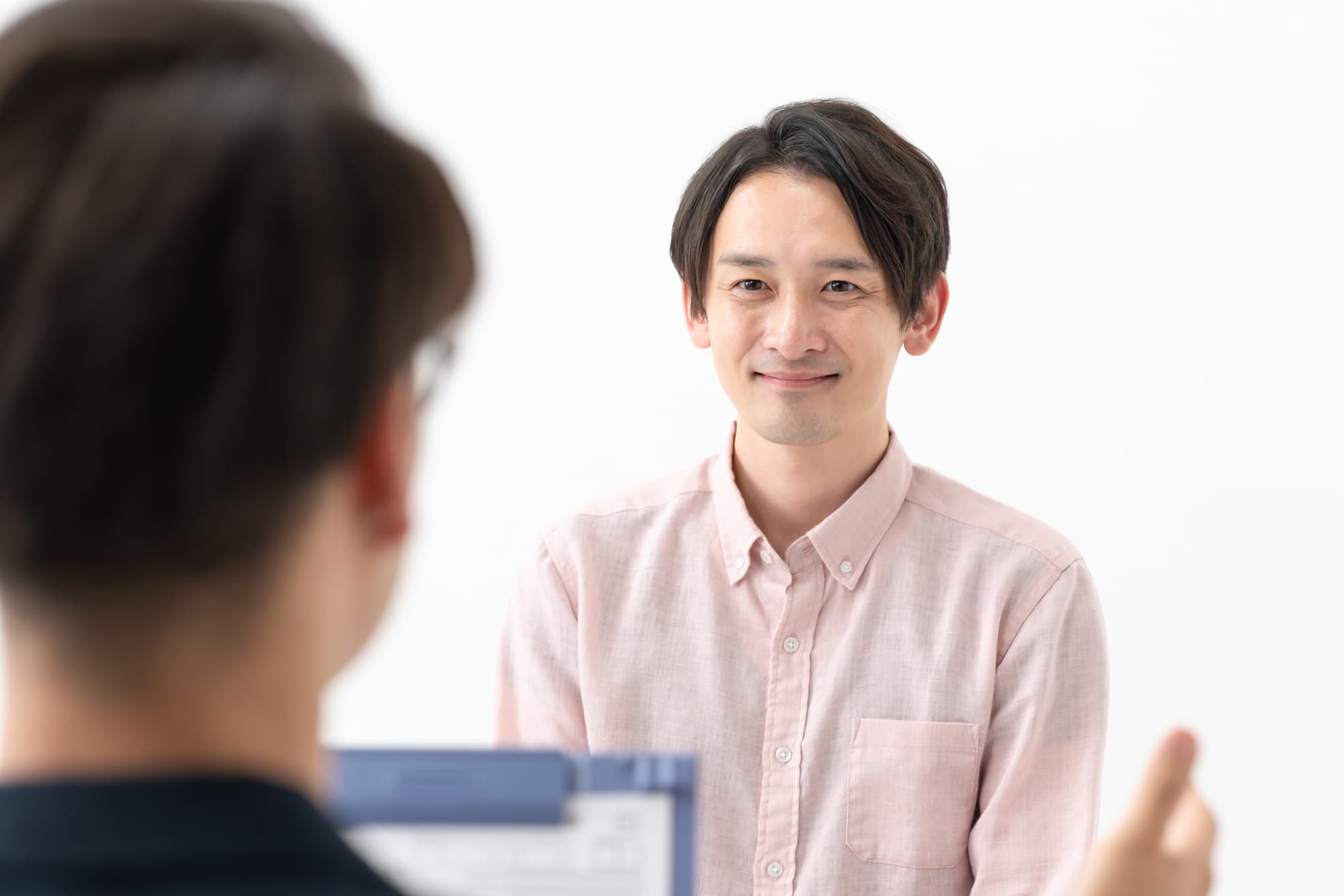 コンビニバイトの面接で聞かれる質問は？回答例や当日の注意点を紹介！ | コンビニバイトの面接で聞かれる質問は？回答例や当日の注意点を紹介！ | スキマバイトマガジン by タイミー